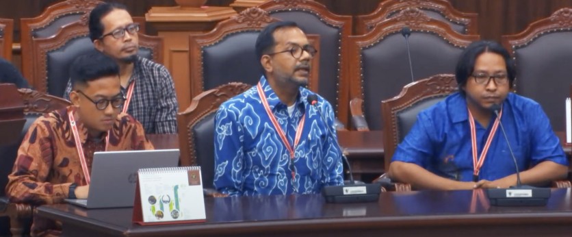 Haris Azhar Sampaikan Harapannya kepada Majelis Hakim Konstitusi ...